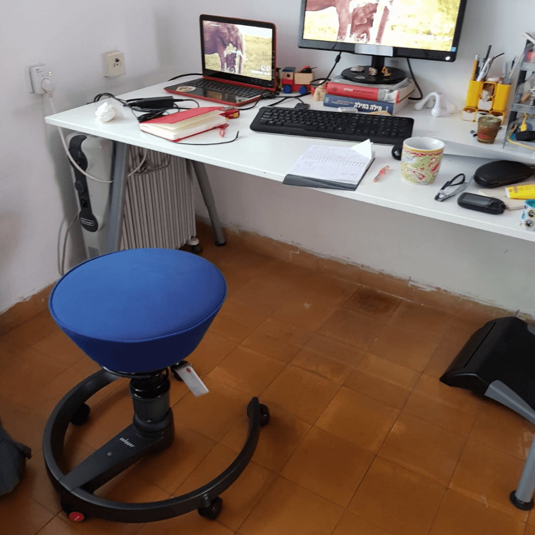 ענת, תסריטאית | Ergonome